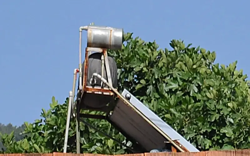 How To Build A Simple Solar Hot Water System | Thomas Rowley's DIY Pages 1